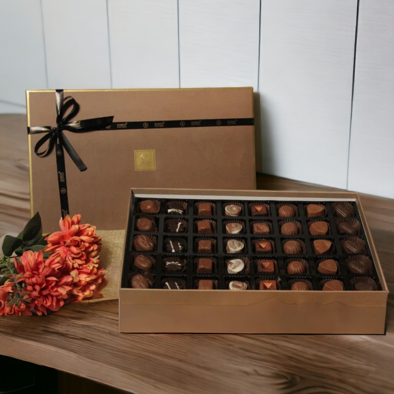 ZOROY Assorted Delite Chocolate Gift Box of 40 confection (440 Gms)